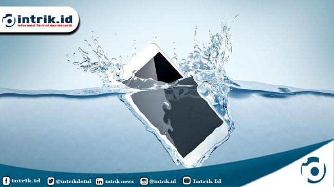 9 Cara Mengatasi HP Kemasukan Air, Peram di Beras sampai Silica Gel ...